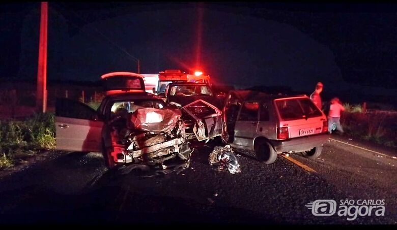 Mulher morre em acidente envolvendo três veículos em rodovia da região ... Mulher morre em acidente envolvendo três veículos em rodovia da região ...