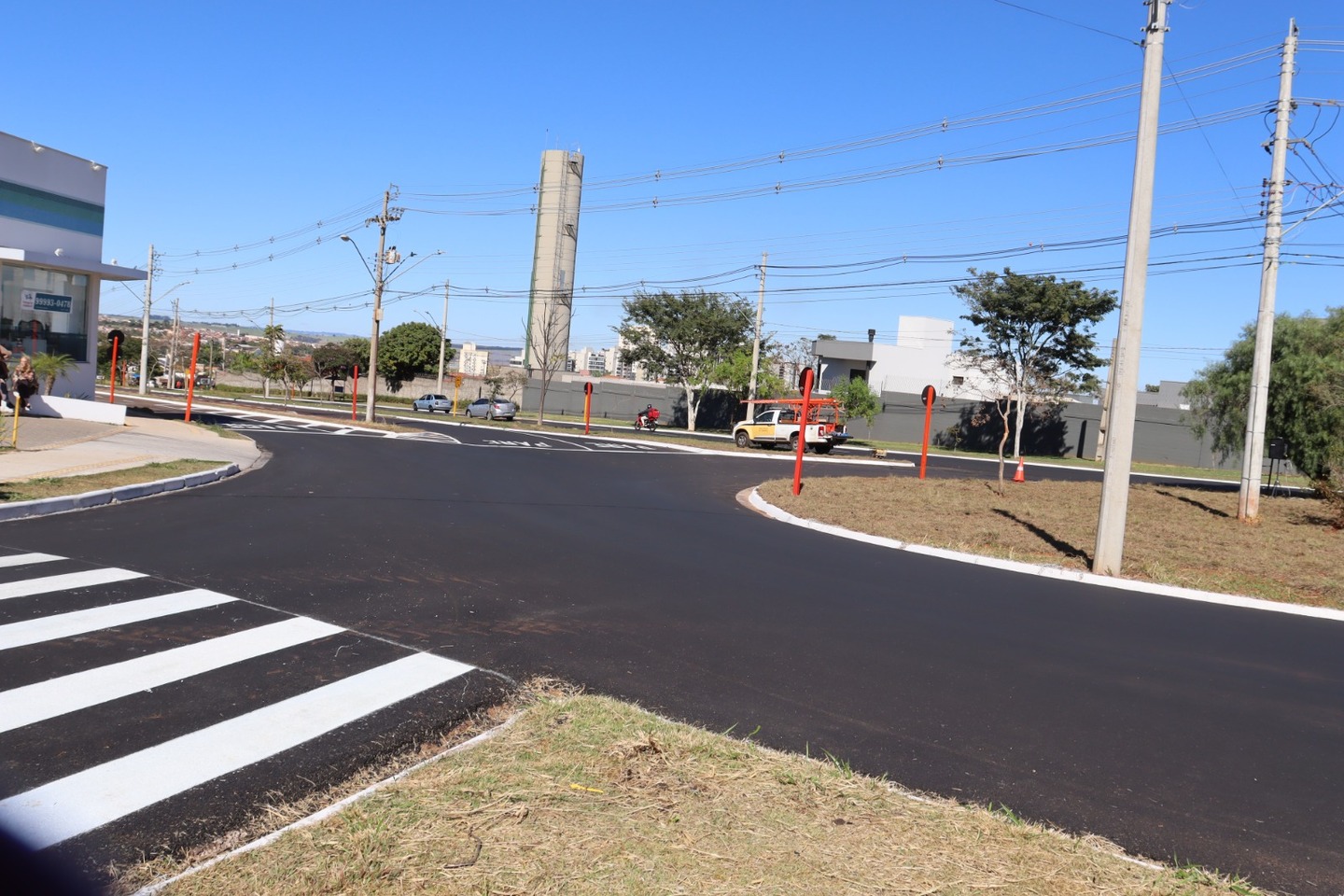 Prefeitura inaugura rotatória na avenida Bruno Ruggiero Filho - São ...