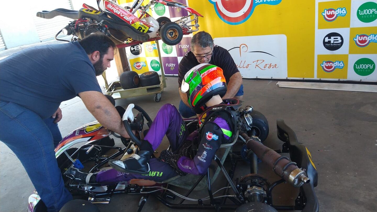 Líder Flávio Neto Volta A Acelerar No F Racers São Carlos Agora