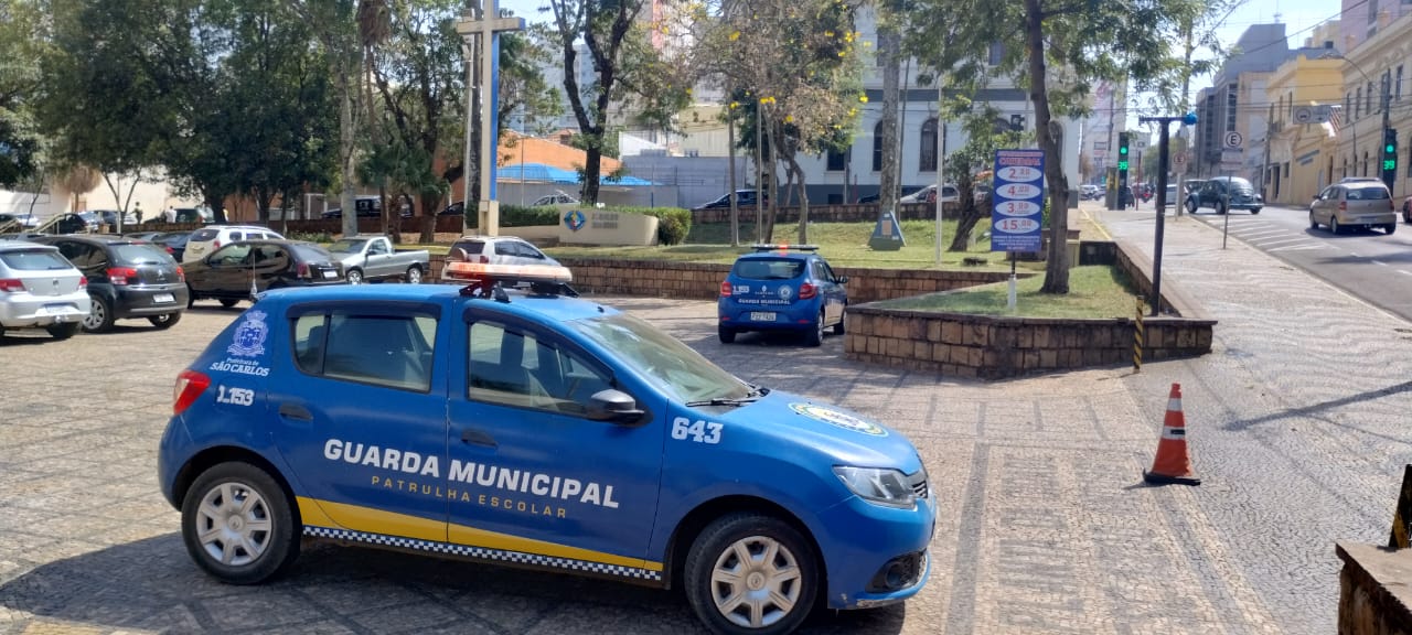 Guarda Municipal encontra menina desaparecida em São Carlos - São ... Guarda Municipal encontra menina desaparecida em São Carlos - São ...