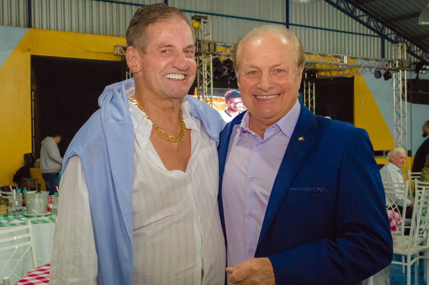 Tony Angeli se apresenta em Ibaté em prol da Apae - São Carlos Agora