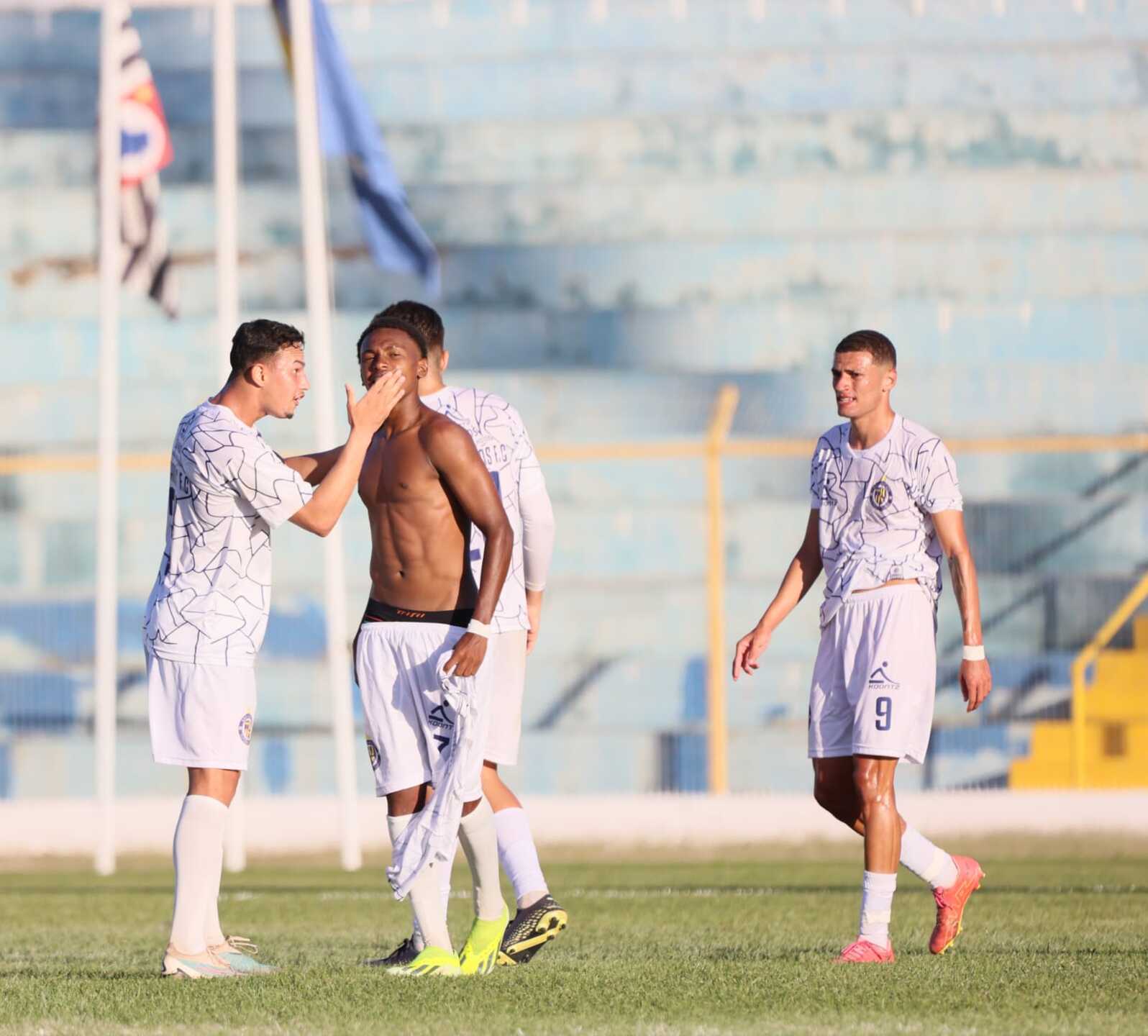São Carlos faz uma partida sólida e bate o Flamengo com autoridade ...