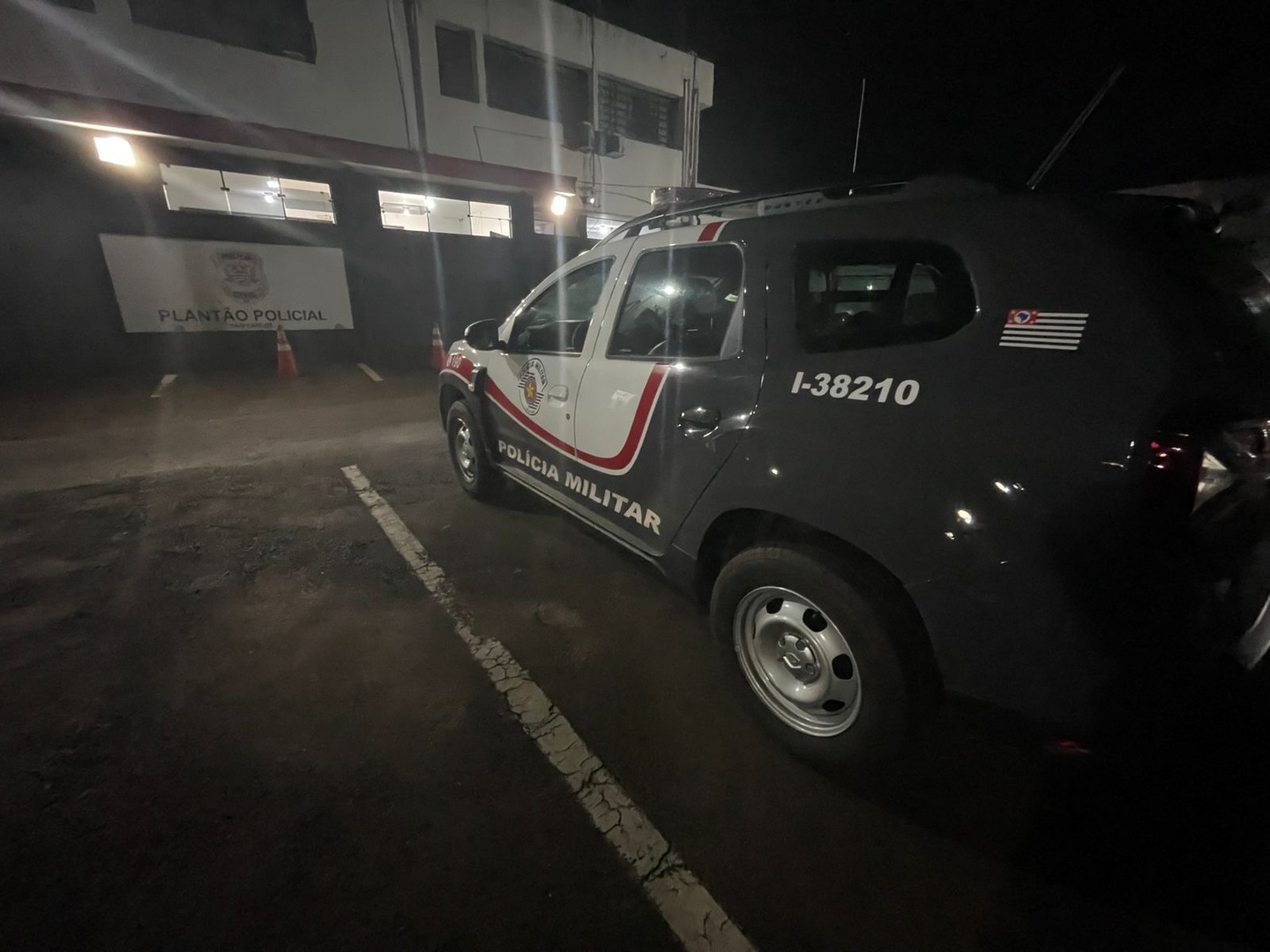 Deficiente visual é agredido e assaltado em ponto de ônibus na zona ...