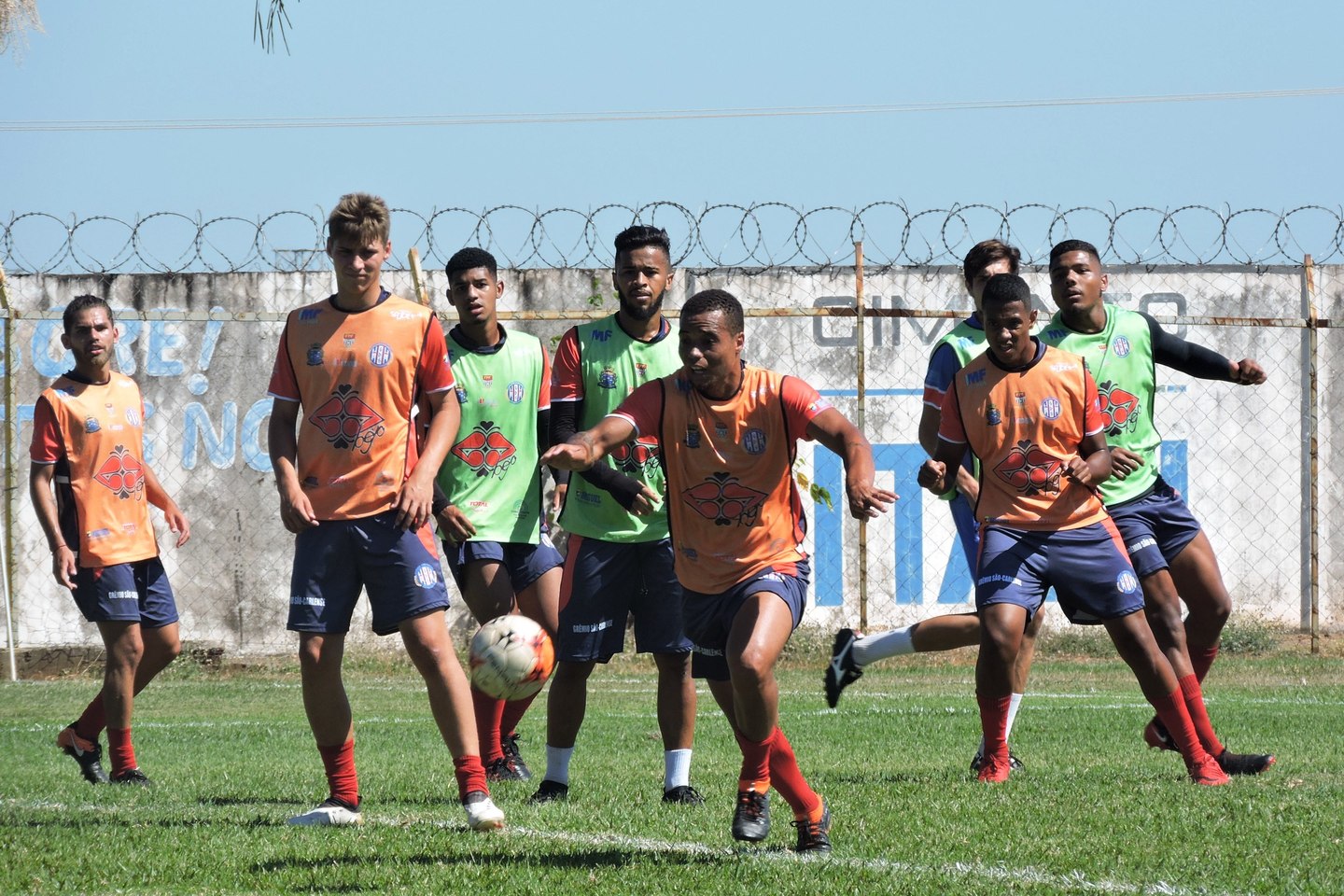 Grêmio recebe o Brasilis em nova tentativa de vencer a primeira - São ...