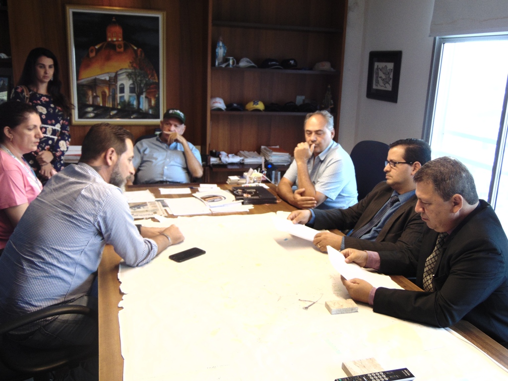 Malabim acompanha assinatura de ordem de serviço para ampliação da UBS ...